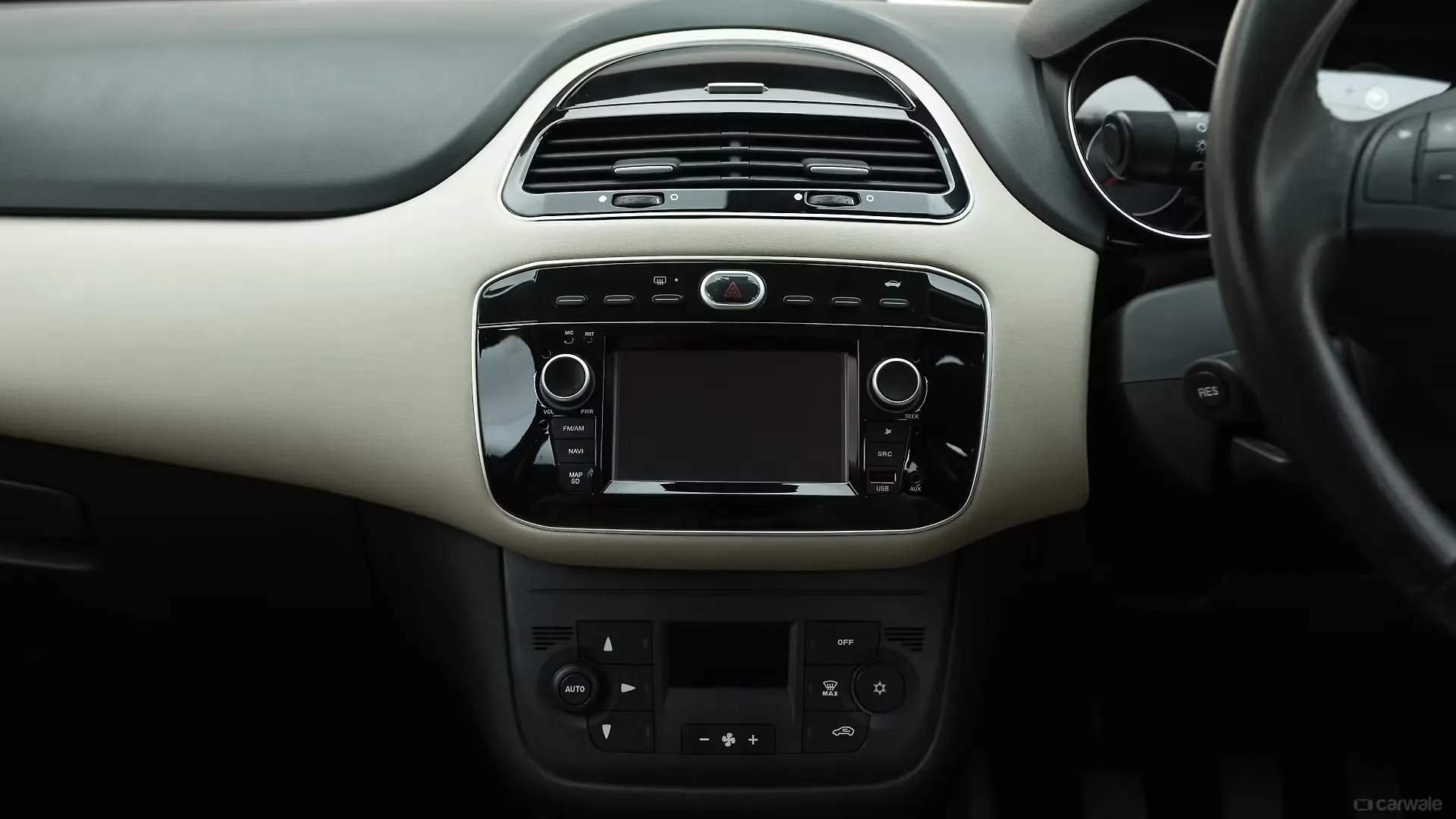 Linea Interior Image, Linea Photos in India - CarWale