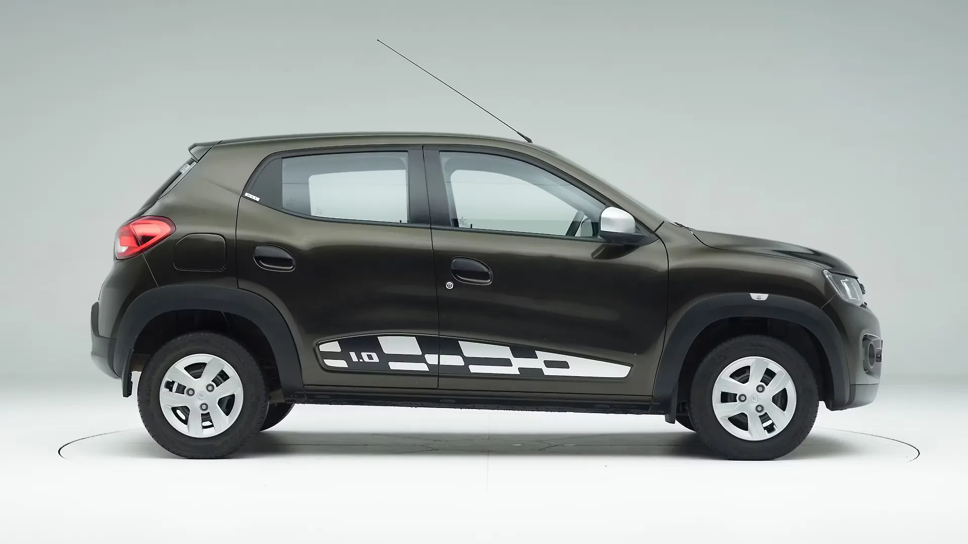 Kwid [2015-2019] Right Side Image, Kwid [2015-2019] Photos in India ...