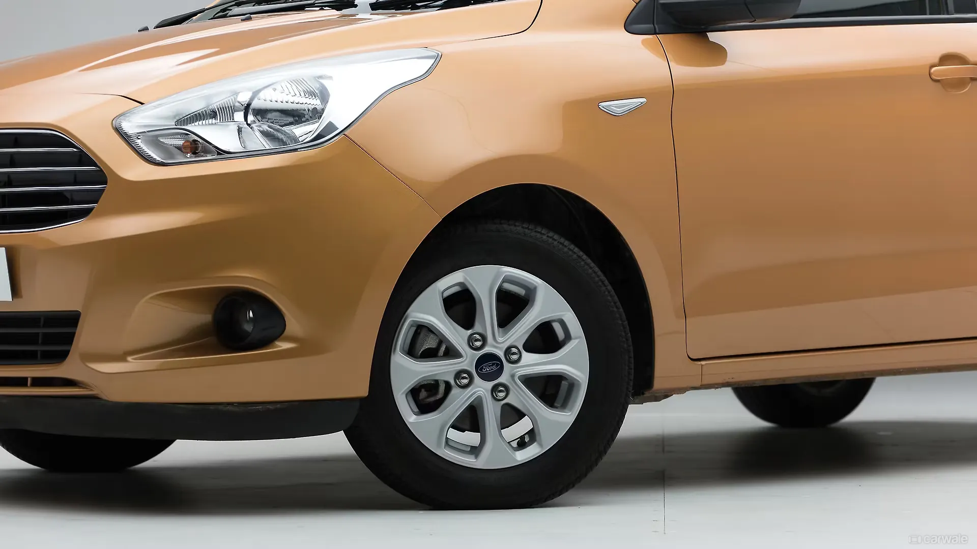 Figo [2015-2019] Wheels-Tyres Image, Figo [2015-2019] Photos in India ...