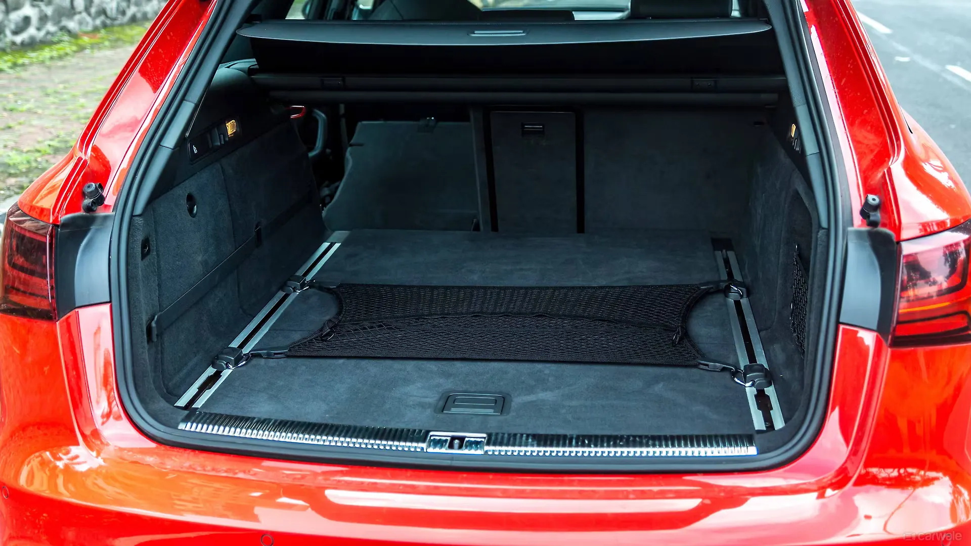 RS6 Boot Space Image, RS6 Photos in India - CarWale