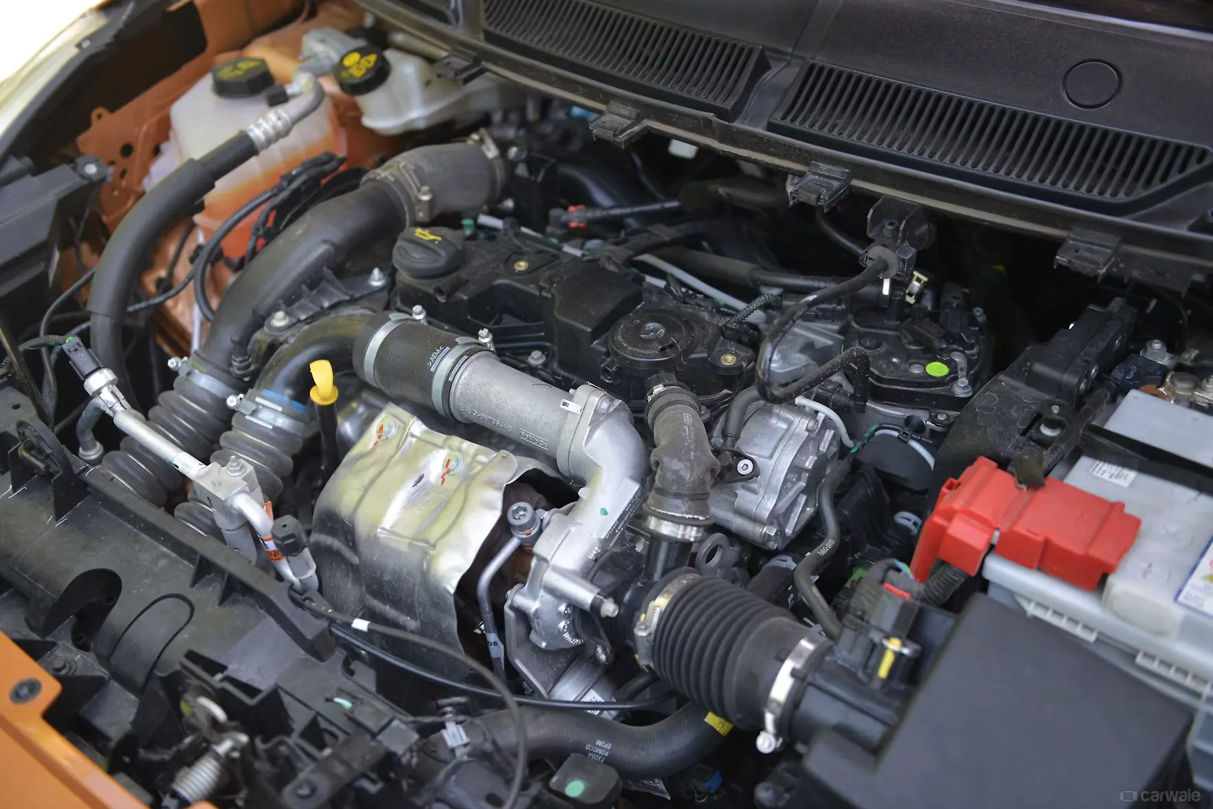 Figo [2015-2019] Engine Bay Image, Figo [2015-2019] Photos in India ...