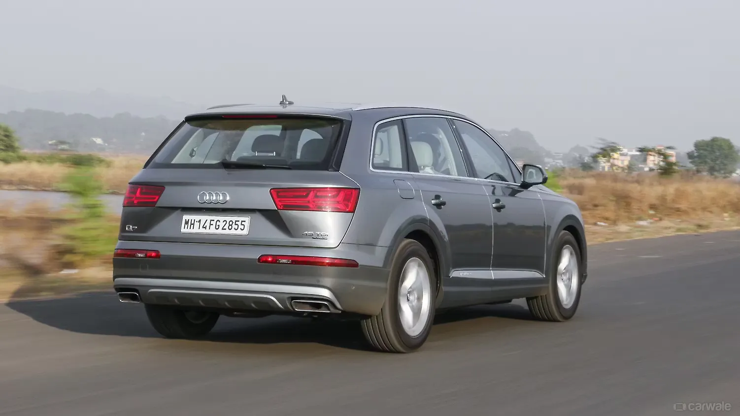 Q7 Rear View Image, Q7 Photos in India - CarWale