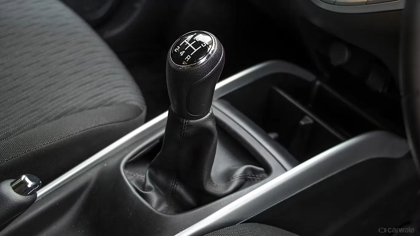 Baleno [2015-2019] Gear-Lever Image, Baleno [2015-2019] Photos in India ...