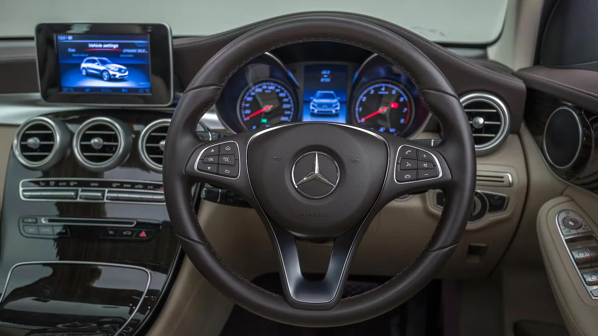 GLC [2016-2019] Interior Image, GLC [2016-2019] Photos in India - CarWale