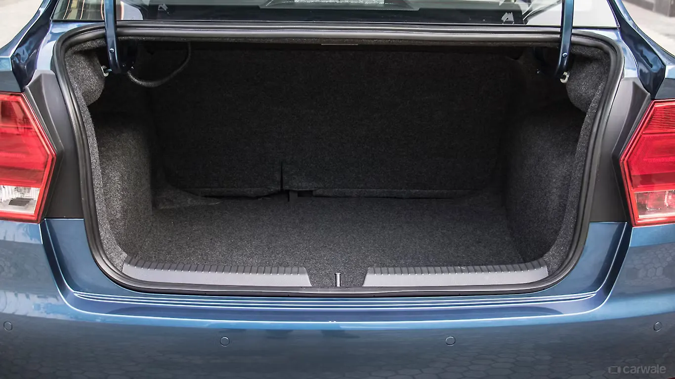 Ameo Rear View Image, Ameo Photos in India - CarWale