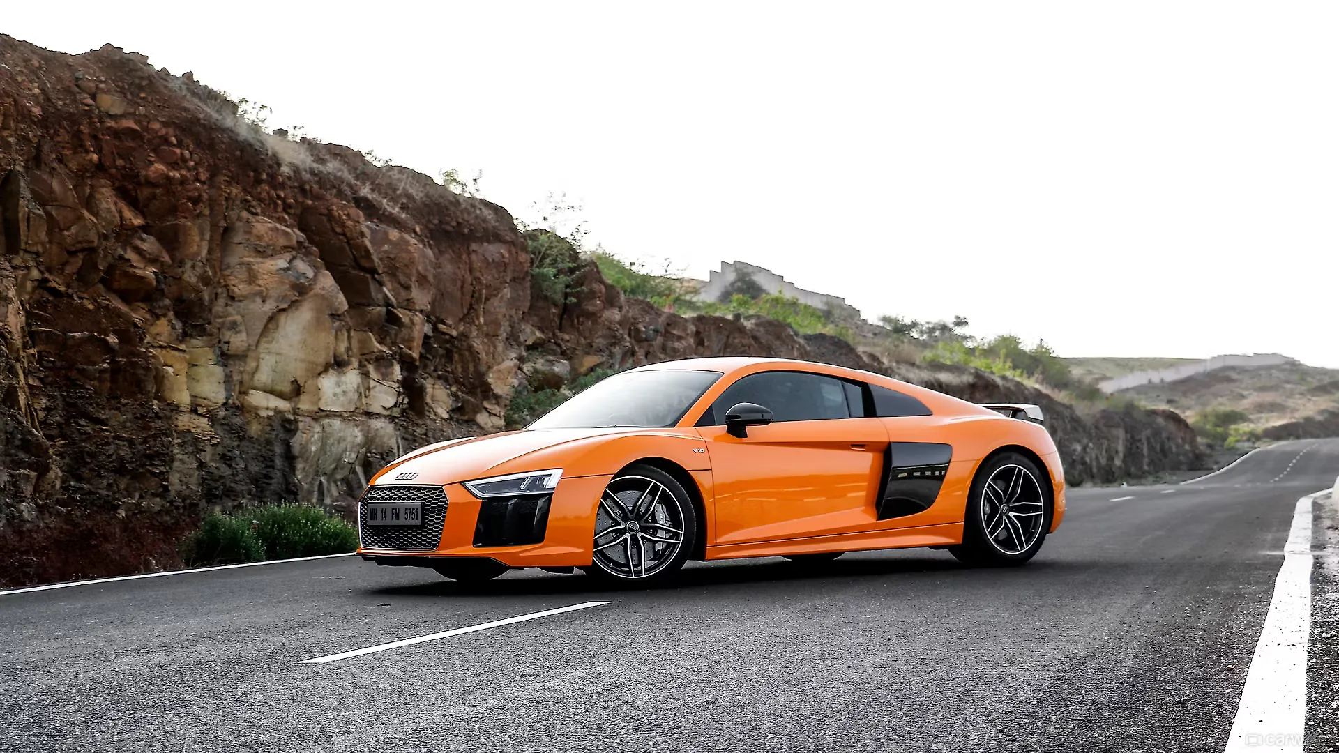 R8 Left Front Three Quarter Image, R8 Photos in India - CarWale