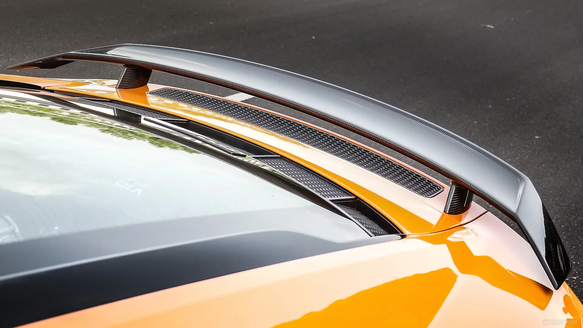 R8 Rear View Image, R8 Photos in India - CarWale