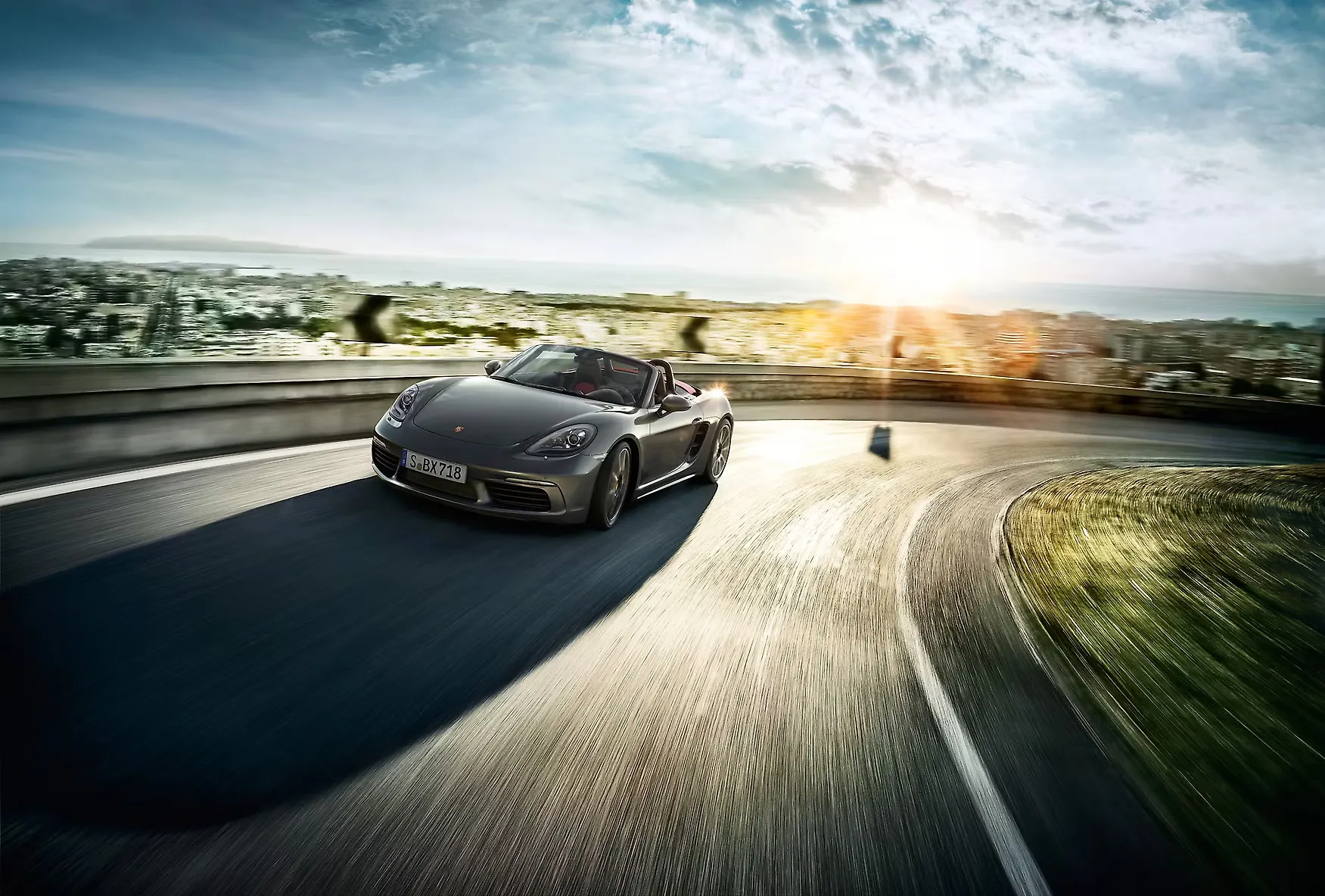 718 Front View Image, 718 Photos in India - CarWale