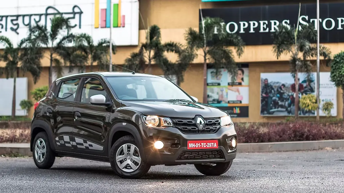 Kwid [2015-2019] Right Front Three Quarter Image, Kwid [2015-2019 ...
