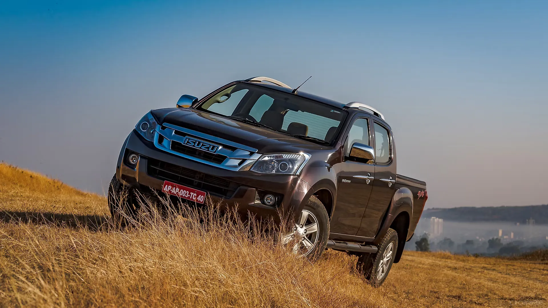 D-Max V-Cross [2016-2018] Exterior Image, D-Max V-Cross [2016-2018 ...