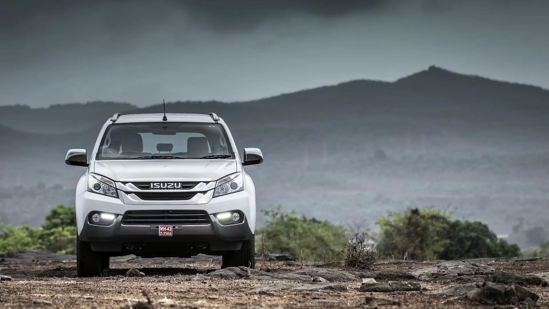 MU-X [2017-2018] Front View Image, MU-X [2017-2018] Photos in India ...