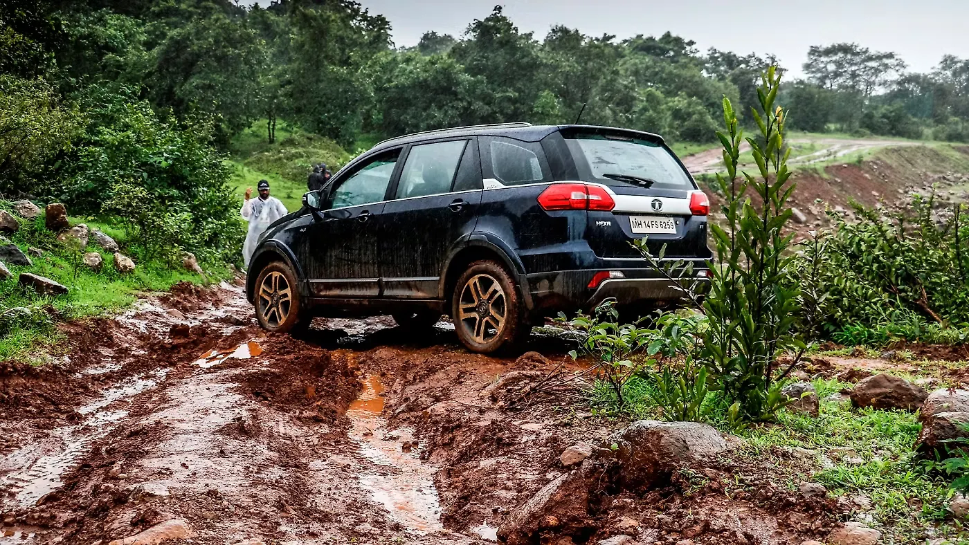 Hexa [2017-2019] Exterior Image, Hexa [2017-2019] Photos in India - CarWale