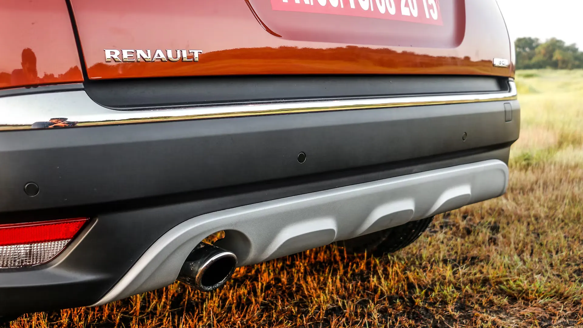 Captur [2017-2019] Rear Bumper Image, Captur [2017-2019] Photos in ...