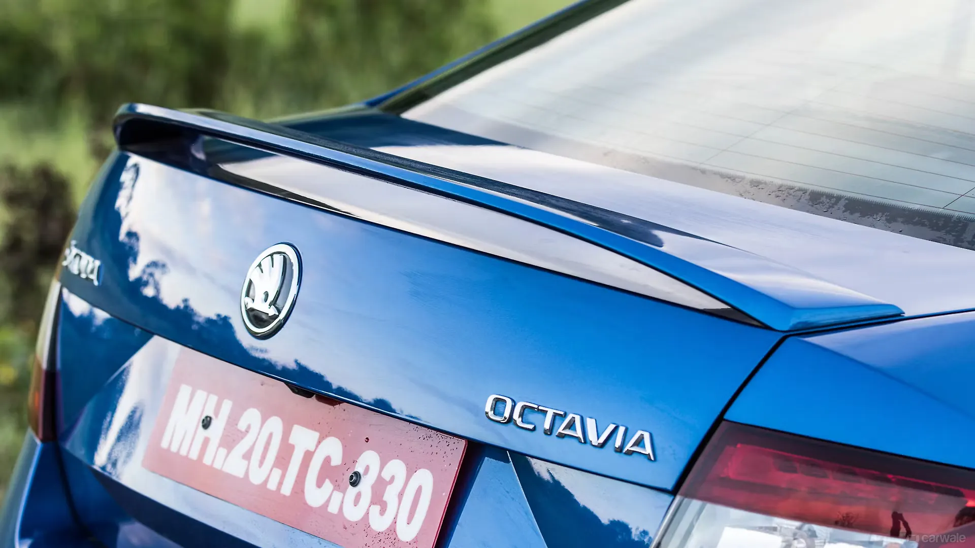 Octavia Rear View Image, Octavia Photos in India - CarWale