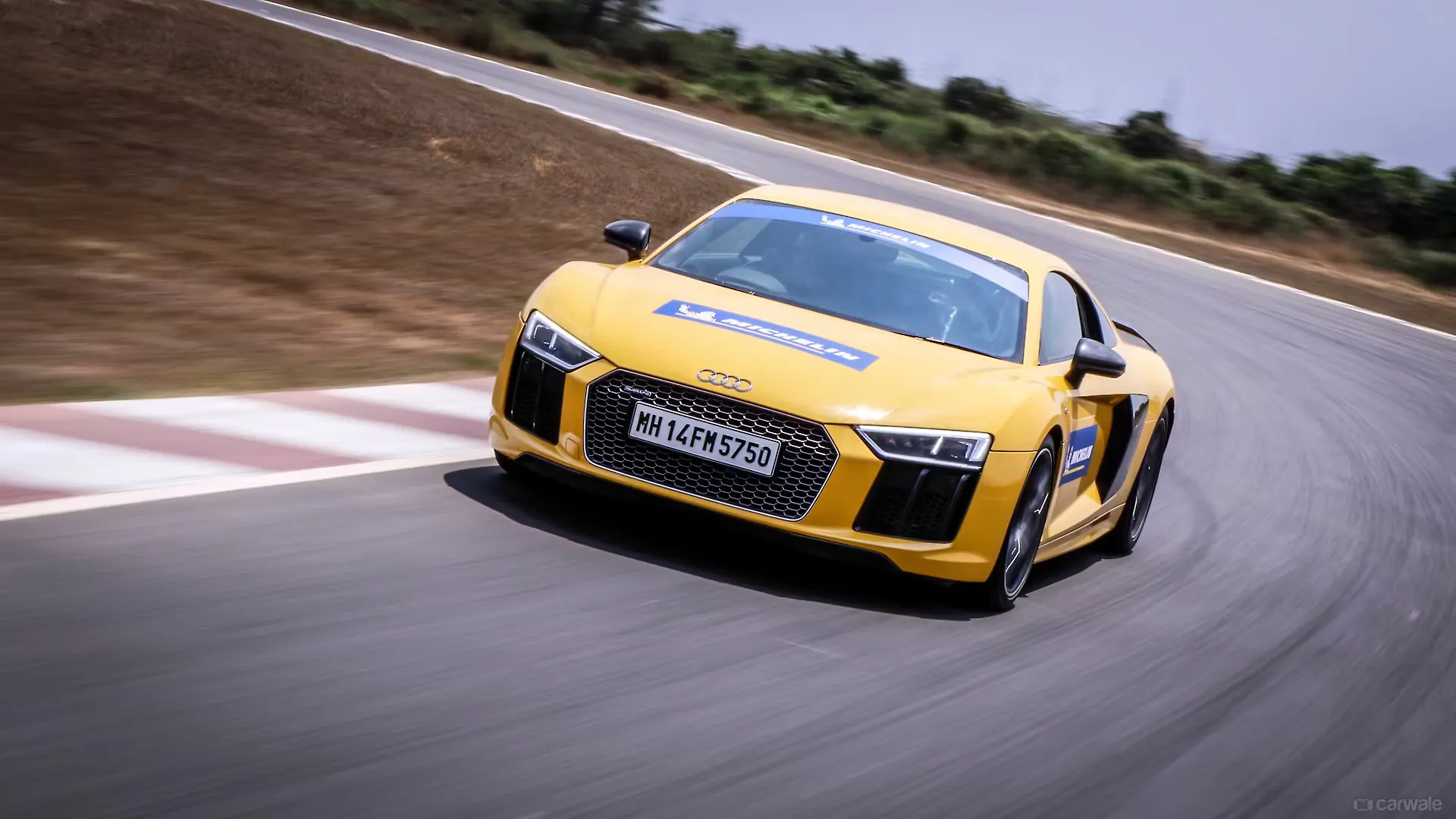 R8 Exterior Image, R8 Photos in India - CarWale