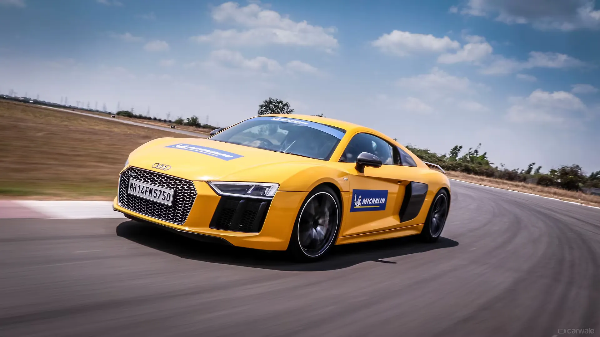 R8 Exterior Image, R8 Photos in India - CarWale