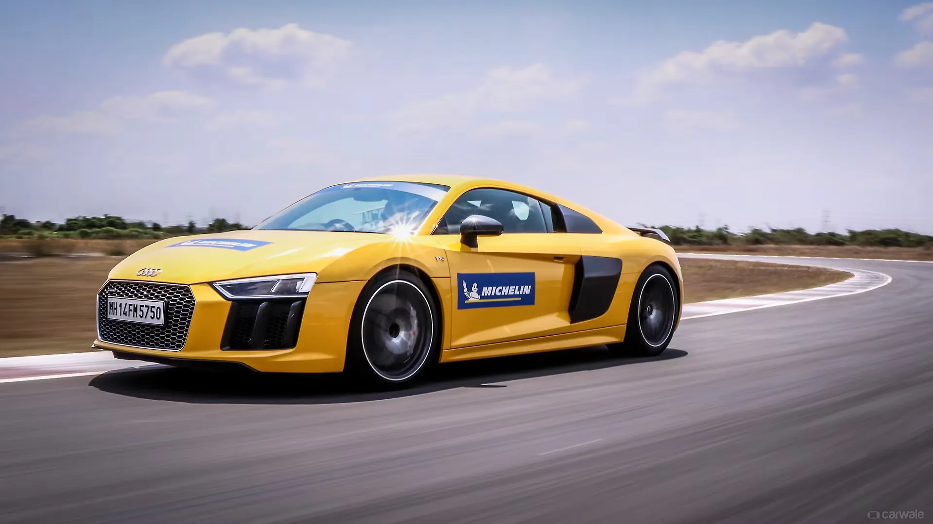 R8 Exterior Image, R8 Photos in India - CarWale