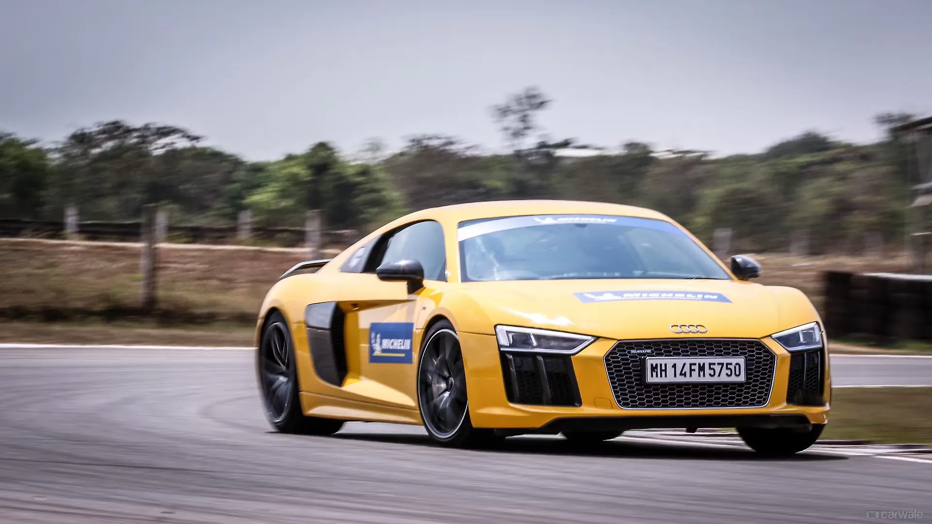 R8 Exterior Image, R8 Photos in India - CarWale