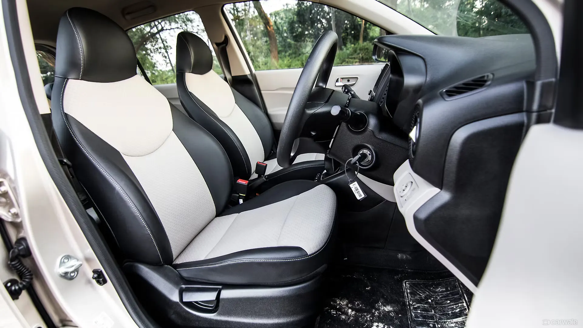 Santro Interior Image, Santro Photos in India - CarWale