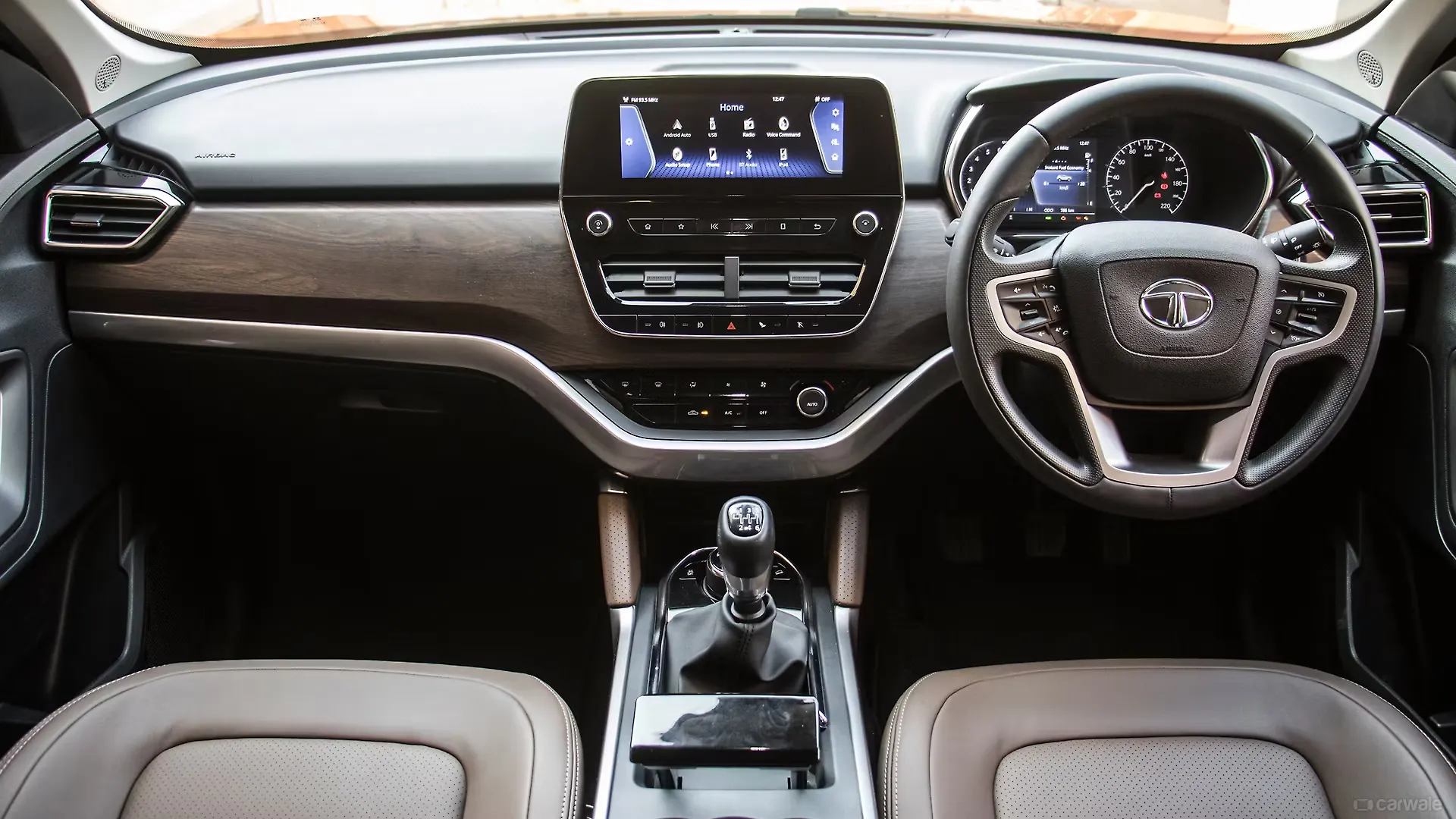 Harrier Interior Image, Harrier Photos in India - CarWale