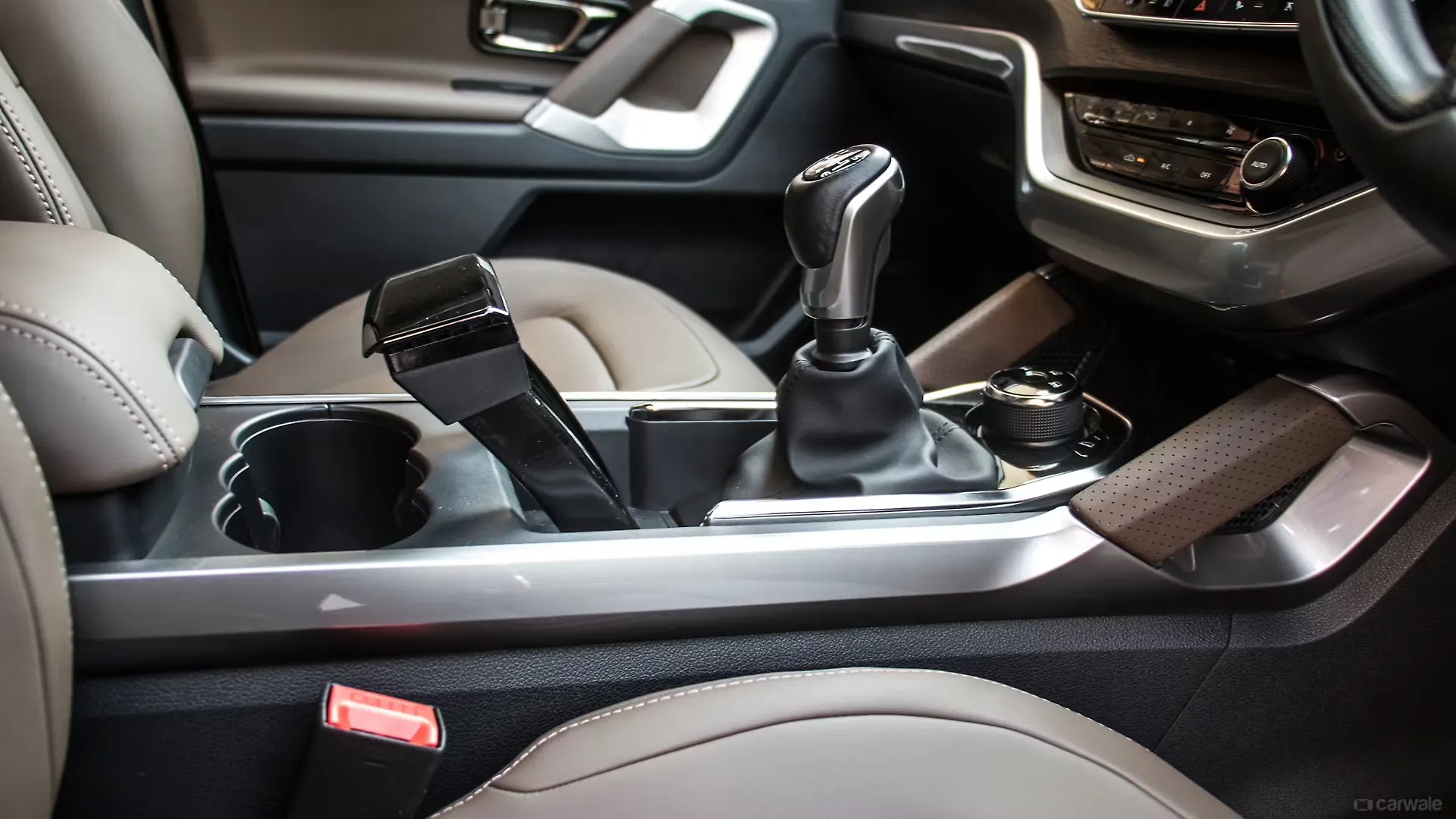 Harrier Interior Image, Harrier Photos in India - CarWale