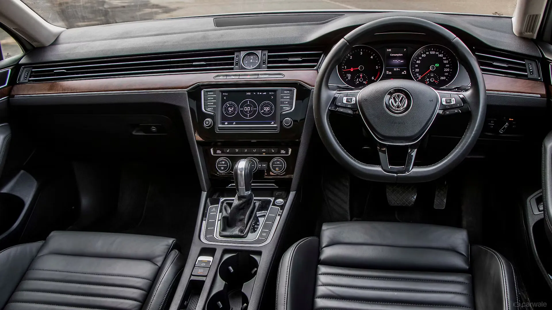 Passat Interior Image, Passat Photos in India - CarWale