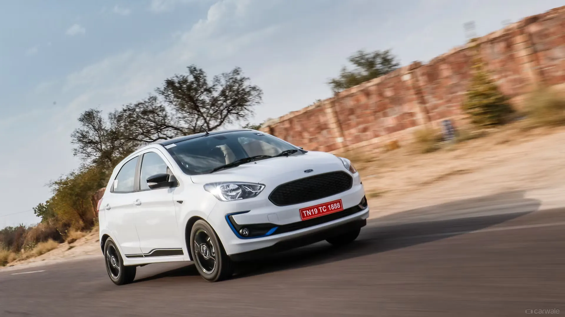 Figo Exterior Image, Figo Photos in India - CarWale