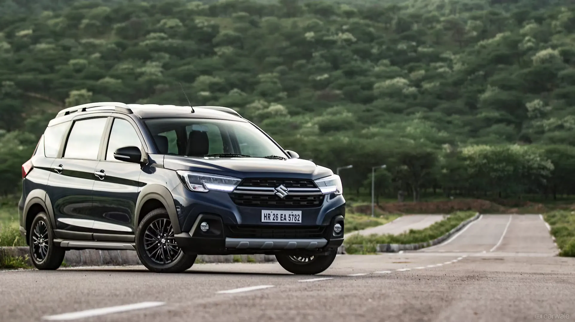 XL6 Exterior Image, XL6 Photos in India - CarWale