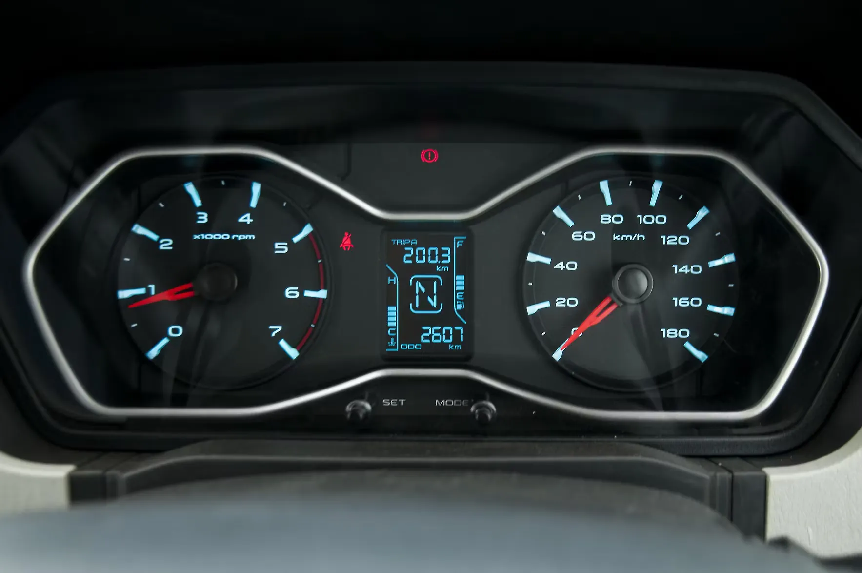 Scorpio [2014-2017] Instrument Panel Image, Scorpio [2014-2017] Photos ...