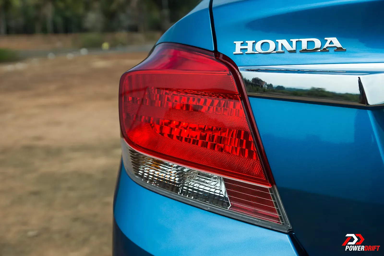 Amaze [2013-2016] Tail Lamps Image, Amaze [2013-2016] Photos in India ...