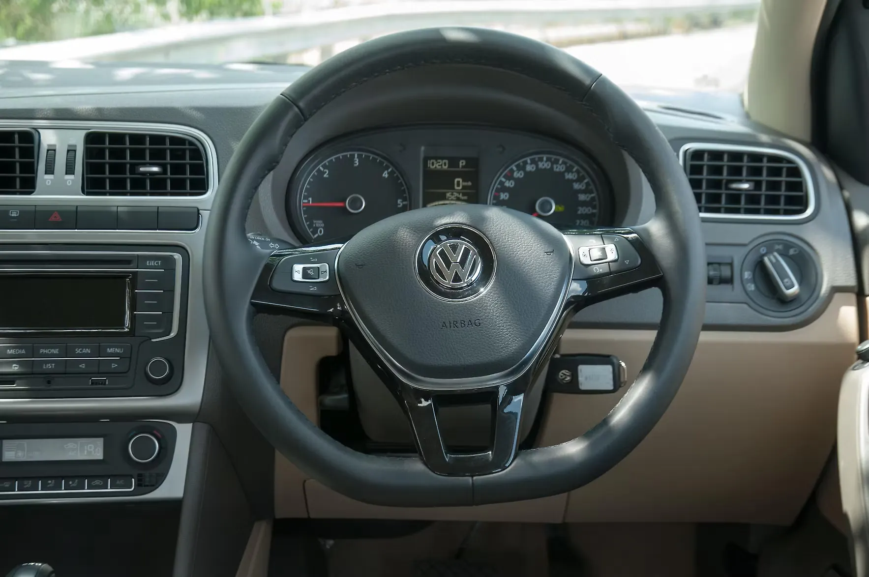 Vento [2015-2019] Interior Image, Vento [2015-2019] Photos in India ...