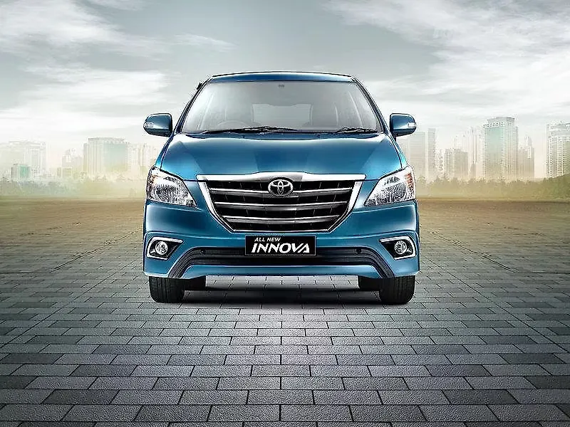 Innova [2015-2016] Front View Image, Innova [2015-2016] Photos in India ...