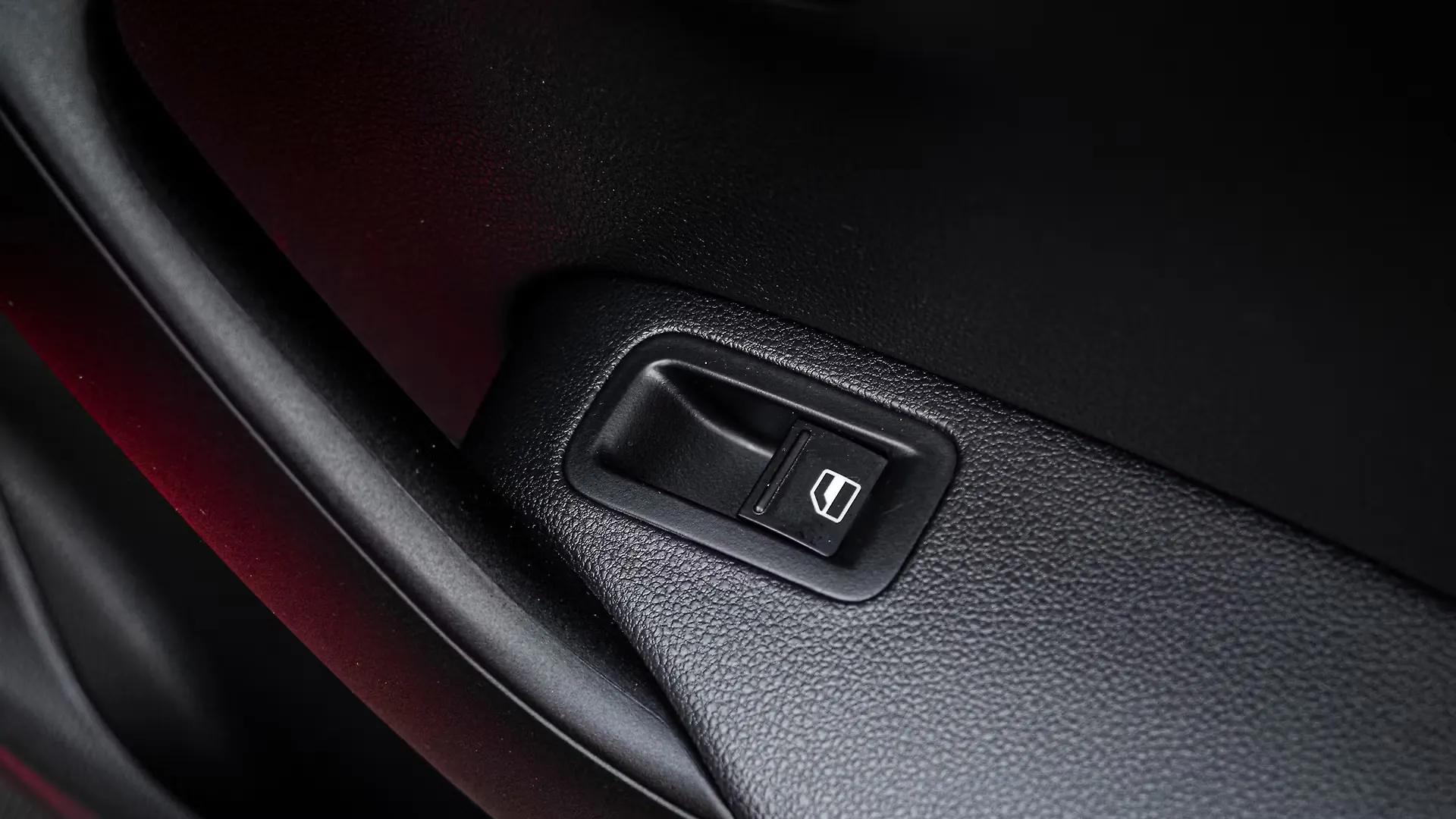 Polo Rear Power Window Switches Image, Polo Photos in India - CarWale