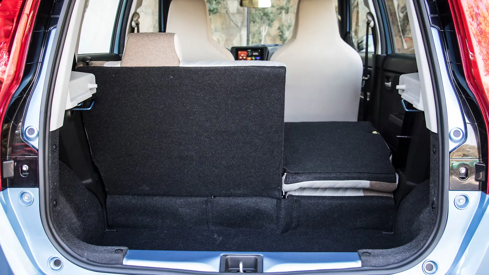 Wagon R Bootspace Rear Seat Folded Image, Wagon R Photos in India - CarWale