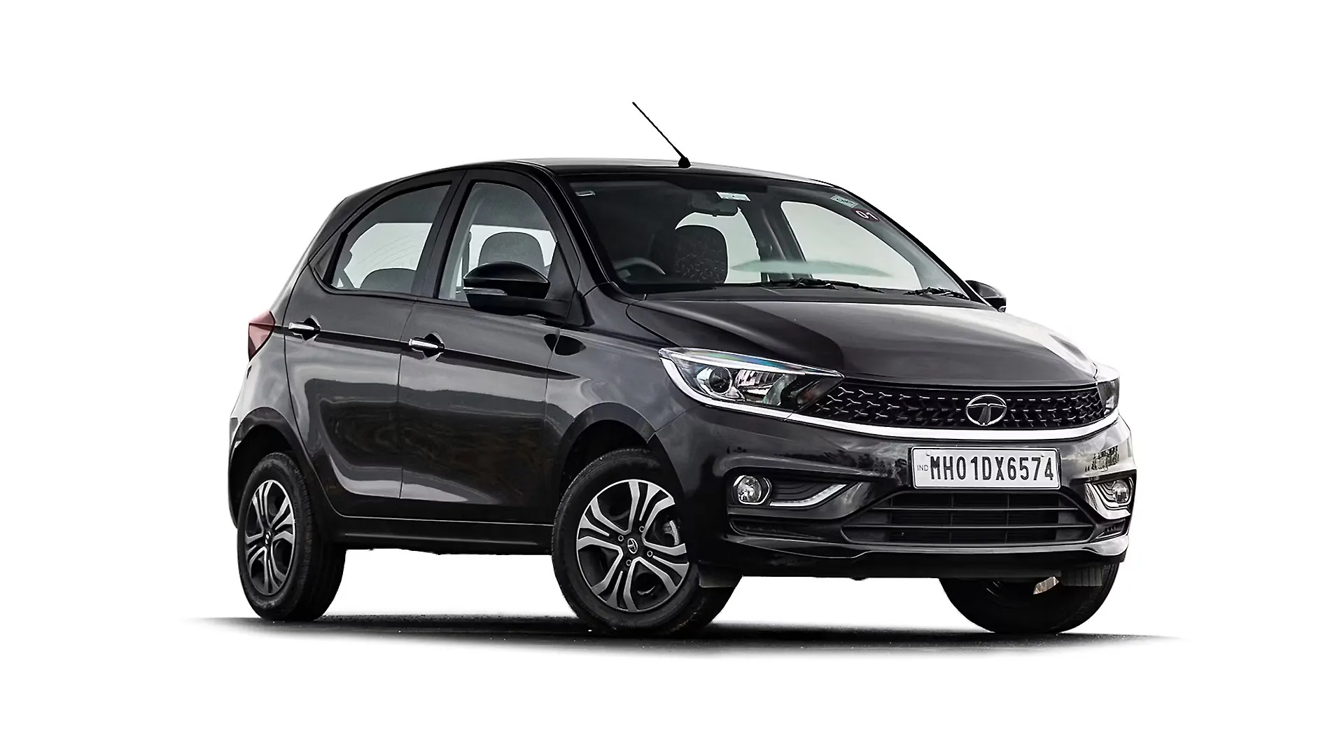 Tata Tiago Price - Images, Colours & Reviews - CarWale
