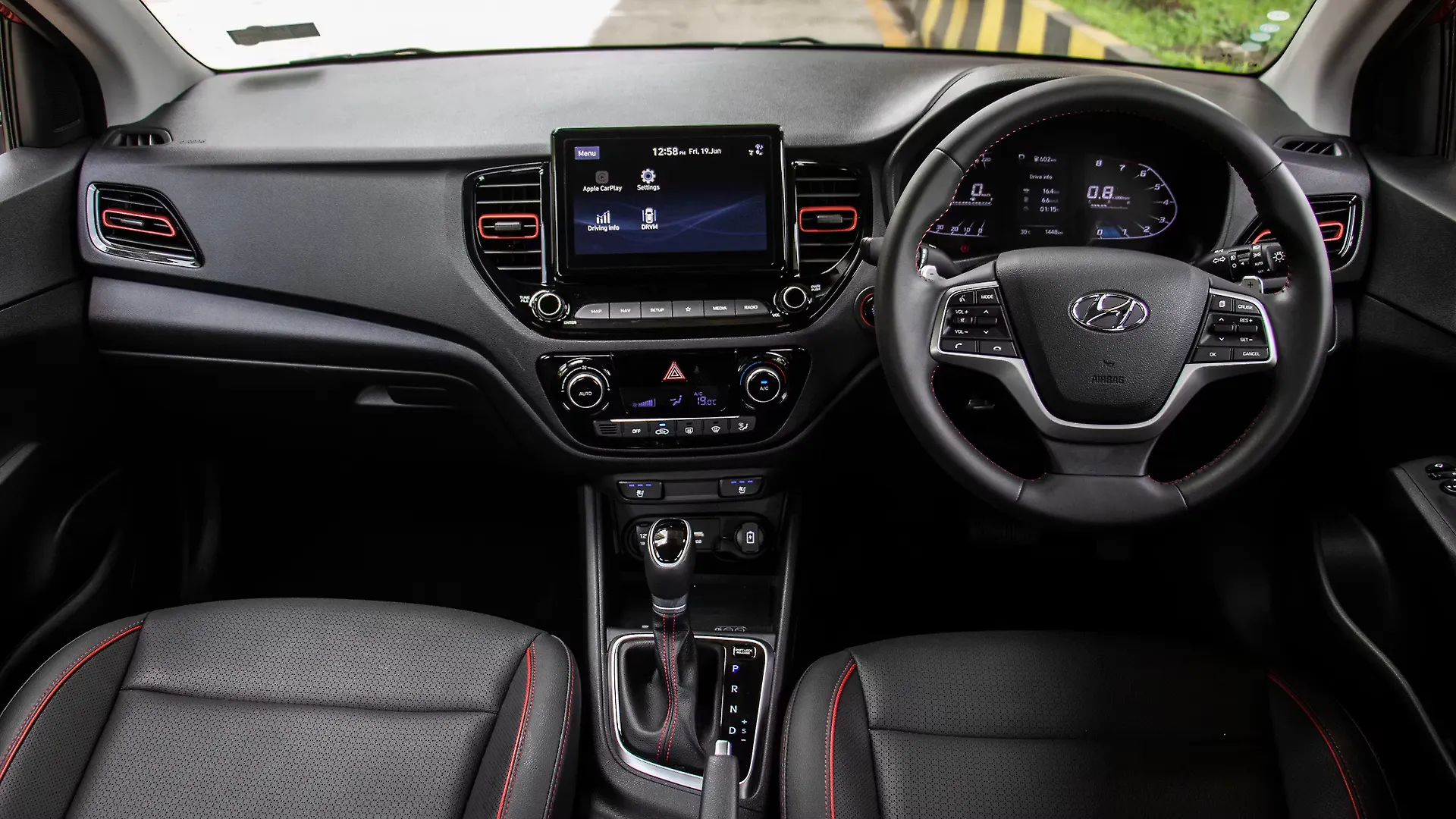 Verna Dashboard Image, Verna Photos in India - CarWale