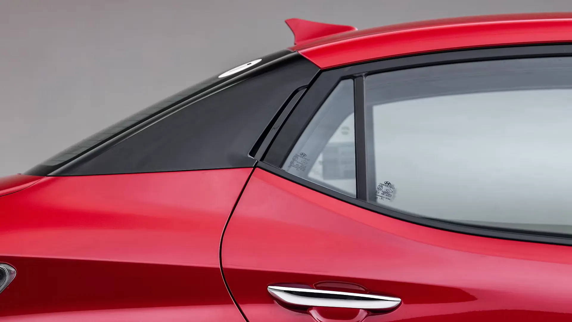 Aura Rear Quarter Glass Image, Aura Photos in India - CarWale