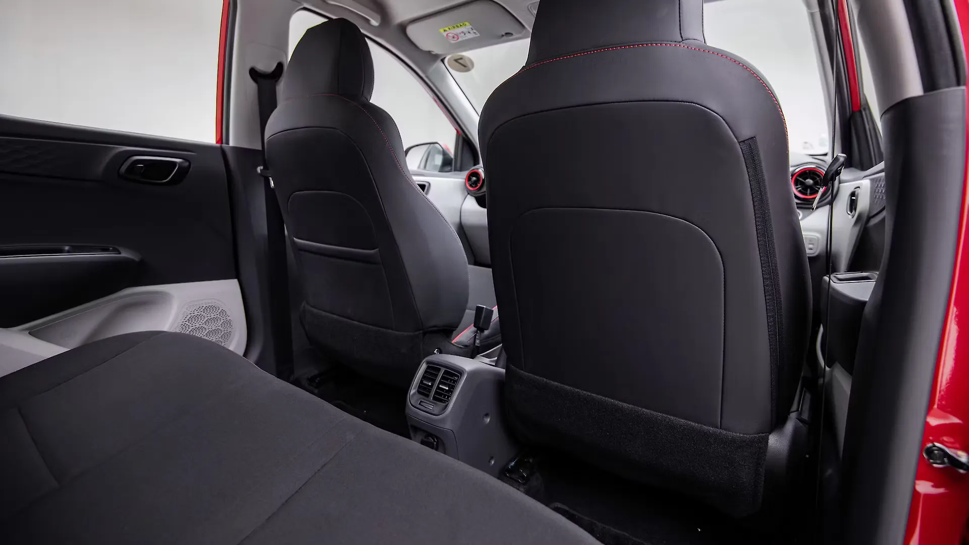 Aura Front Seat Back Pockets Image, Aura Photos in India - CarWale