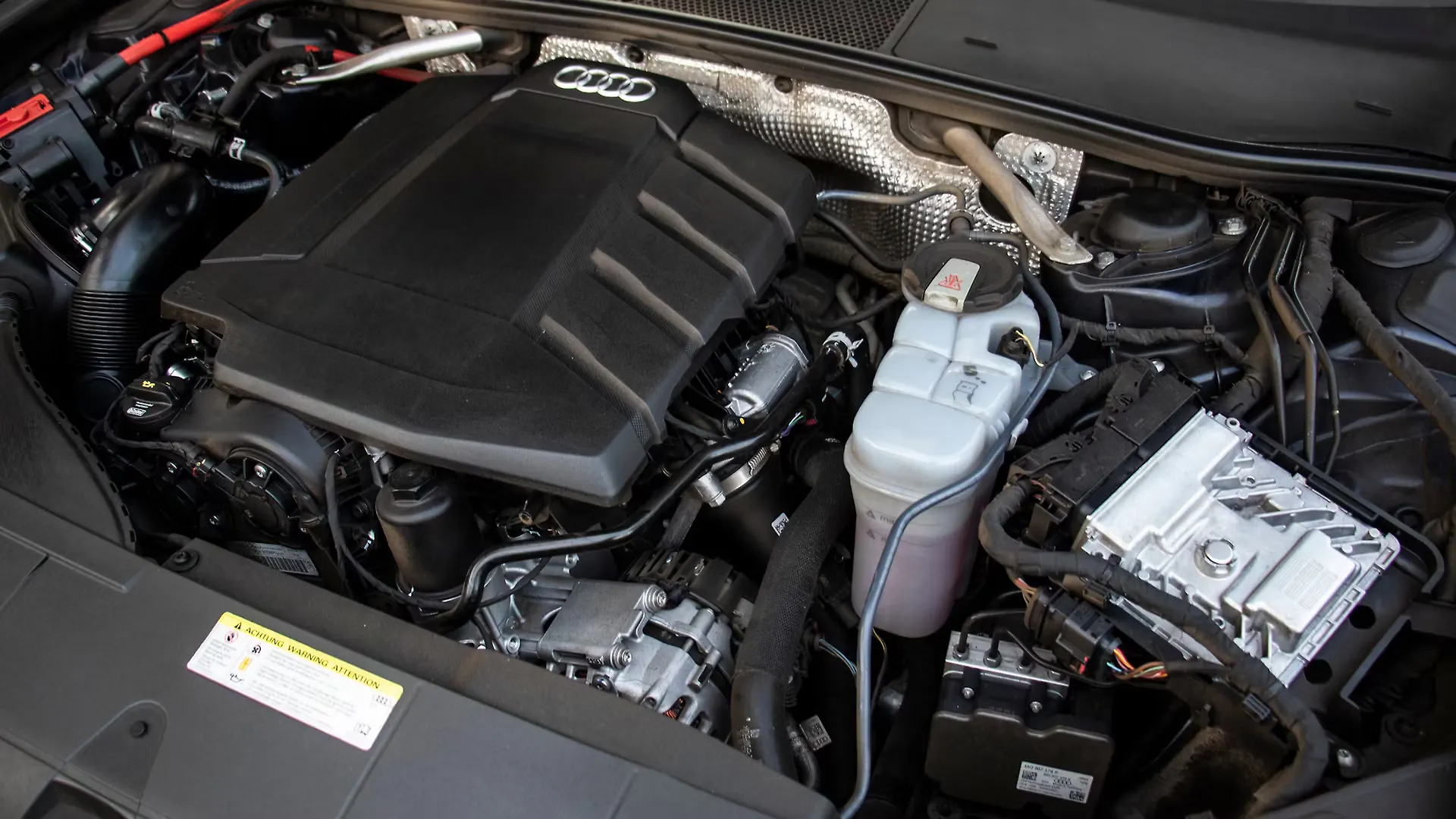 A6 Engine Bay Image, A6 Photos in India - CarWale