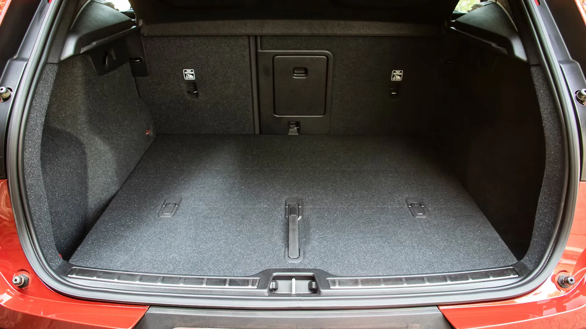 XC40 Boot Space Image, XC40 Photos in India - CarWale