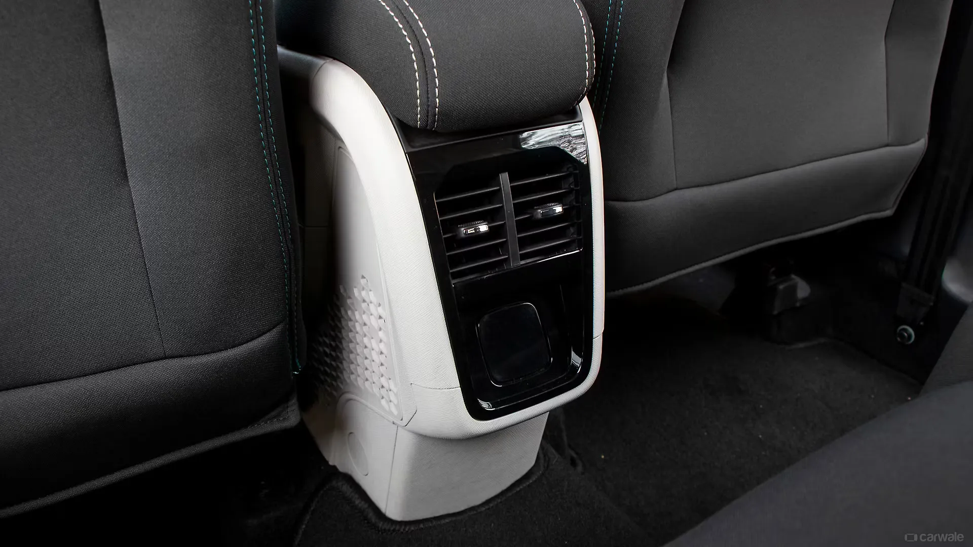 Nexon EV AC Vents Image, Nexon EV Photos in India - CarWale