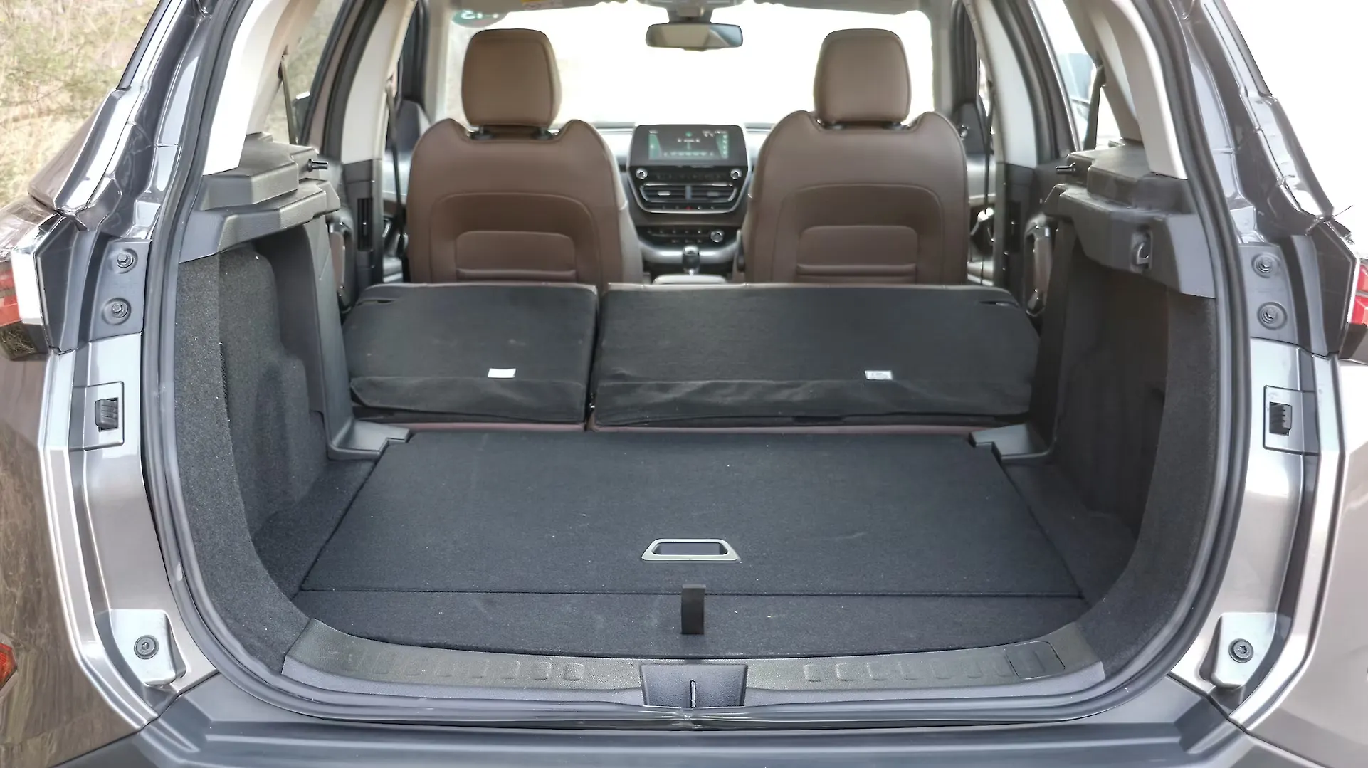 Harrier Boot Space Image, Harrier Photos in India - CarWale