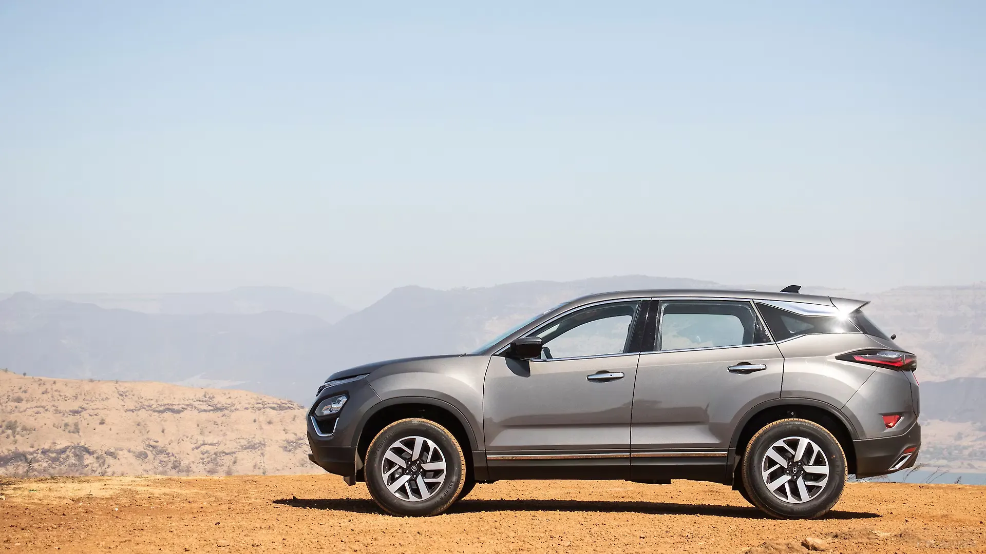 Harrier Left Side View Image, Harrier Photos in India - CarWale