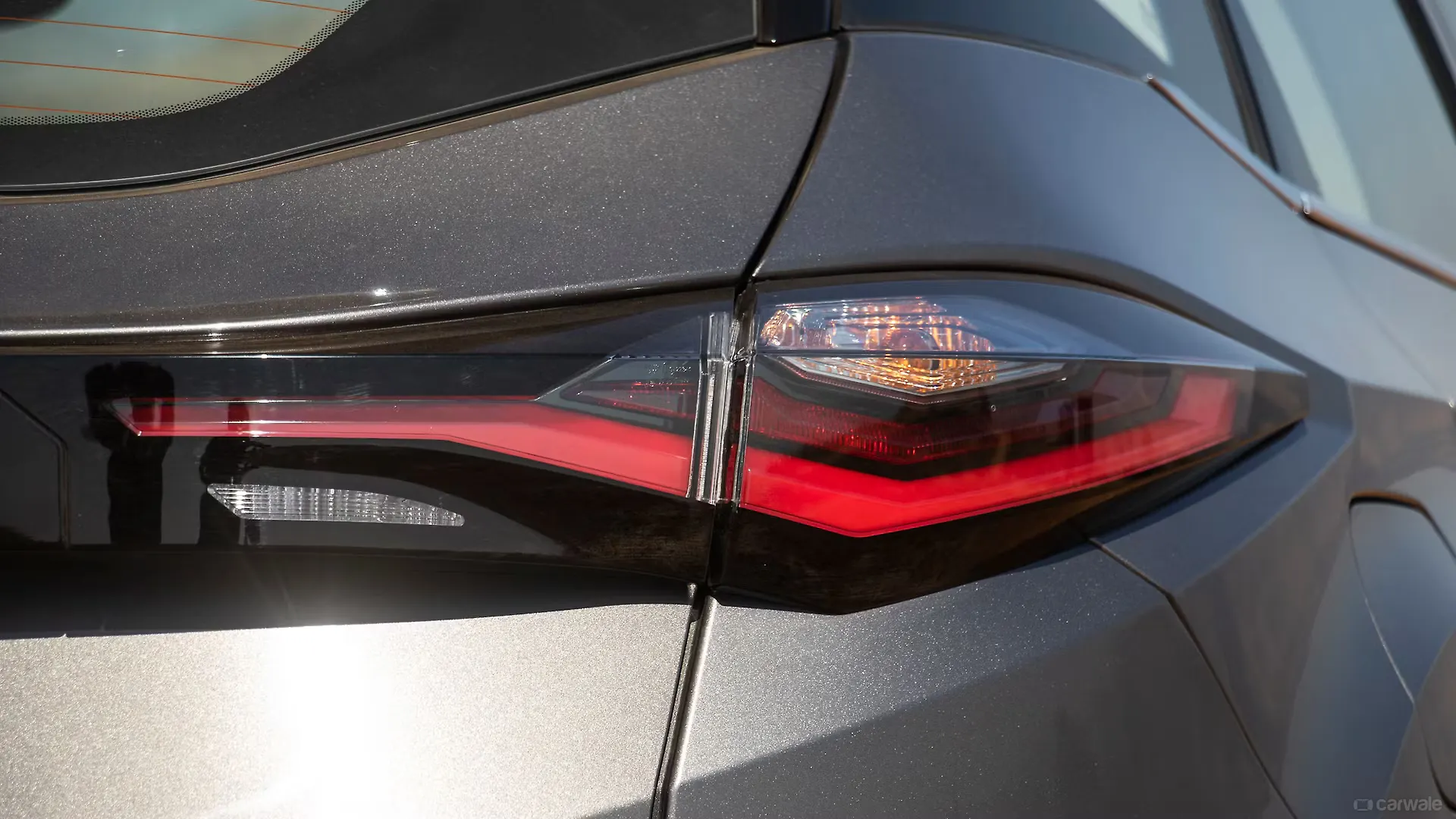 Harrier Tail Lamps Image, Harrier Photos in India - CarWale