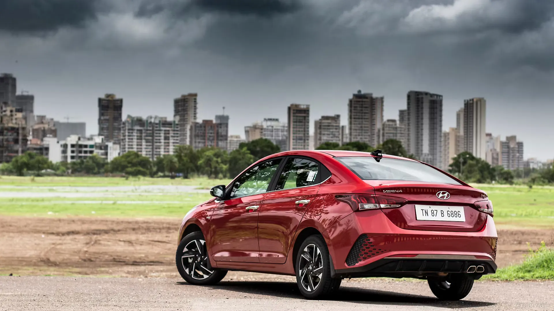 Verna Left Rear Three Quarter Image, Verna Photos in India - CarWale