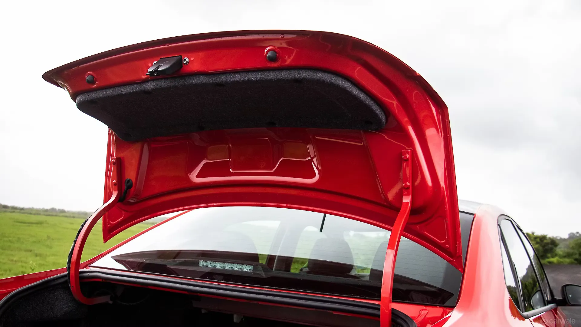 Rapid TSI Open Boot/Trunk Image, Rapid TSI Photos in India - CarWale