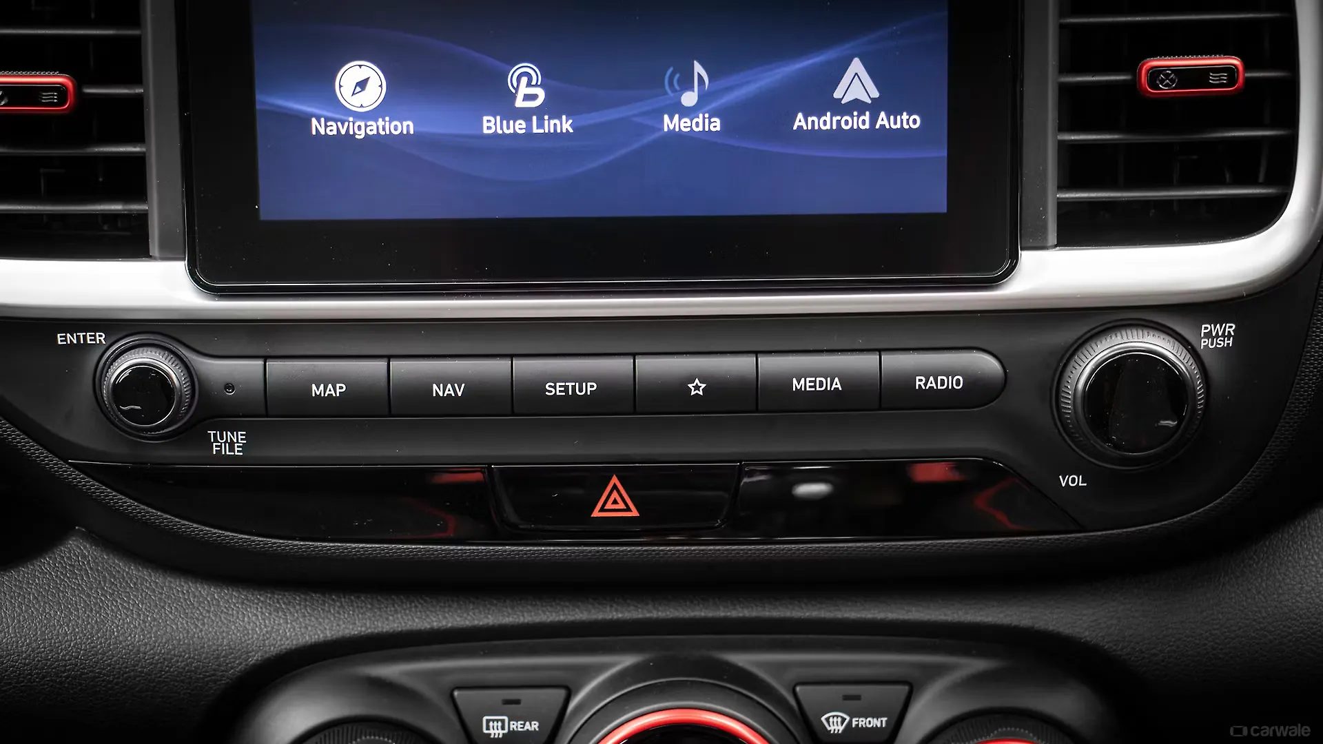 Venue Dashboard Switches Image, Venue Photos in India - CarWale