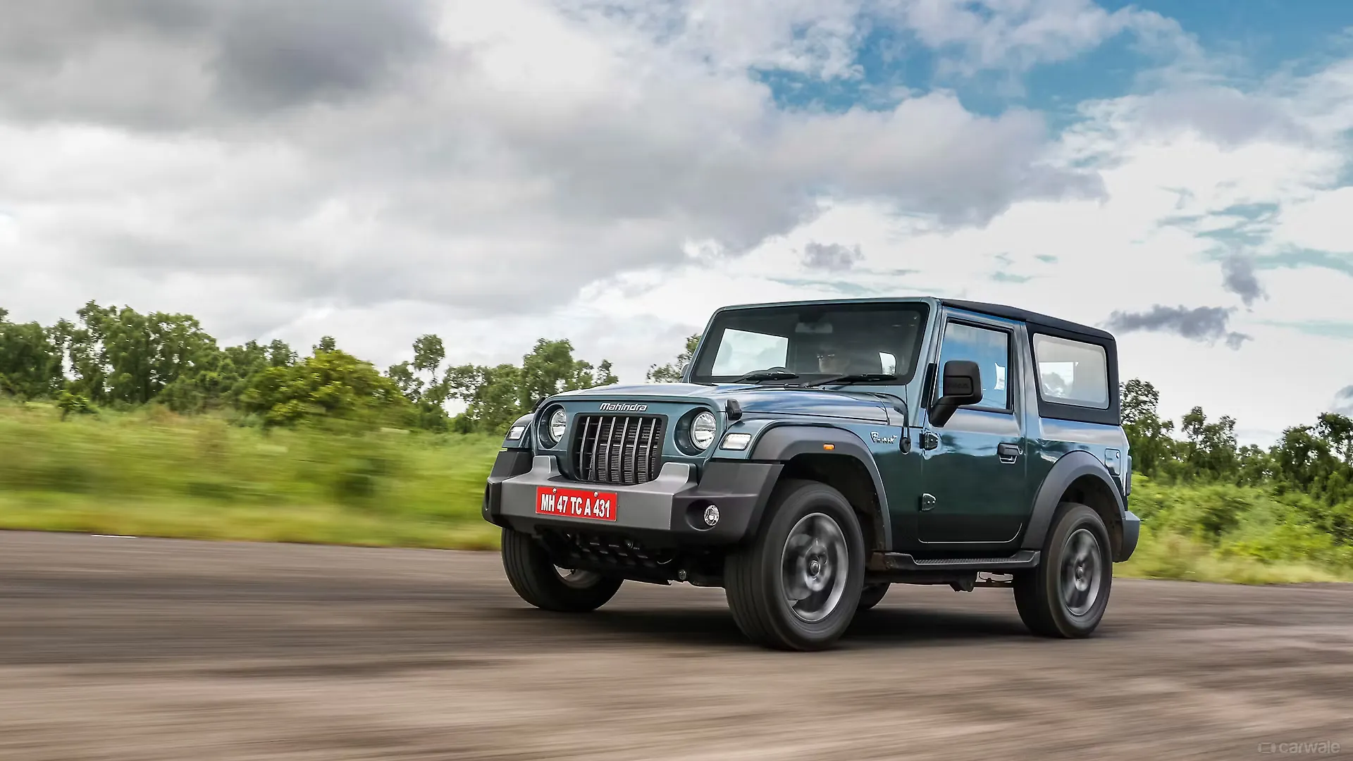 Thar Left Front Three Quarter Image, Thar Photos in India - CarWale
