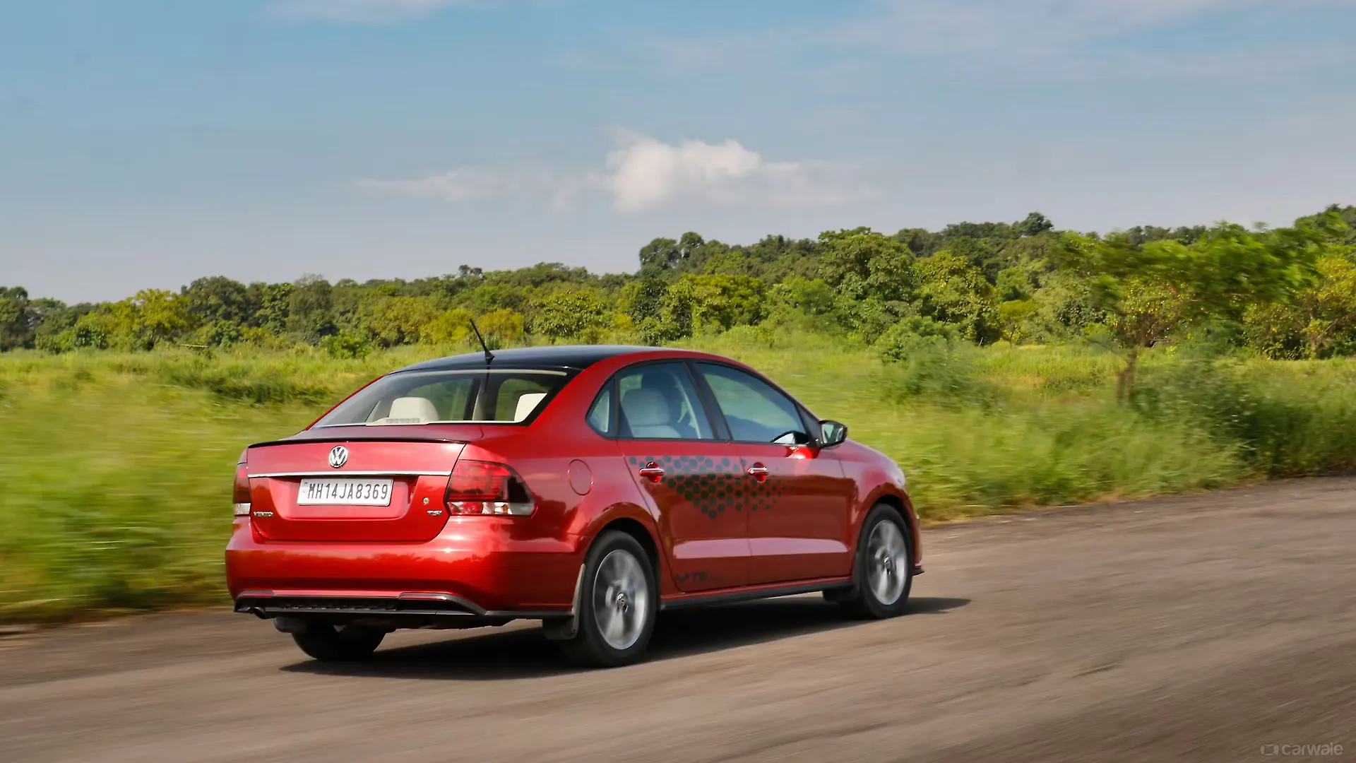 Vento Right Rear Three Quarter Image, Vento Photos in India - CarWale