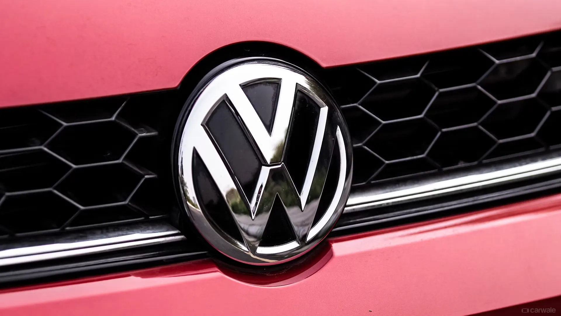 Vento Front Logo Image, Vento Photos in India - CarWale